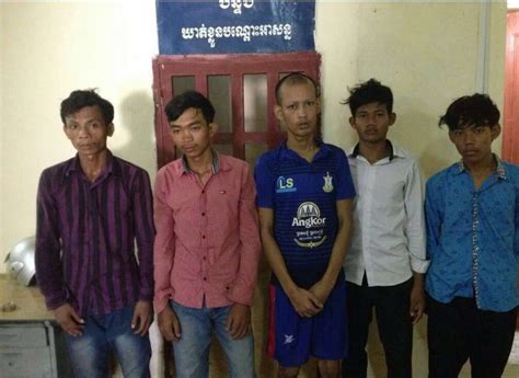 កម្លាំងកងរាជអាវុធហត្ថខេត្តស្វាយរៀង ឃាត់ខ្លួនជនសង្ស័យចំនួនបួននាក់