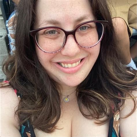 Allie Danielle Alliedanielle • Threads Say More