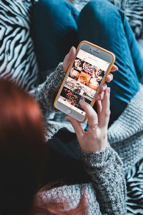 Woman Scrolling Photos Download The Best Free Woman Scrolling Stock