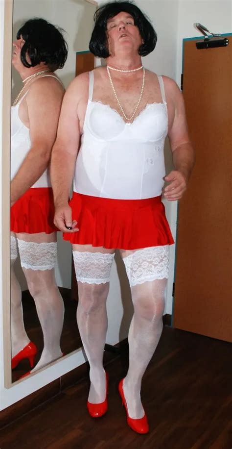 White Girdle Nude Pics Xhamster