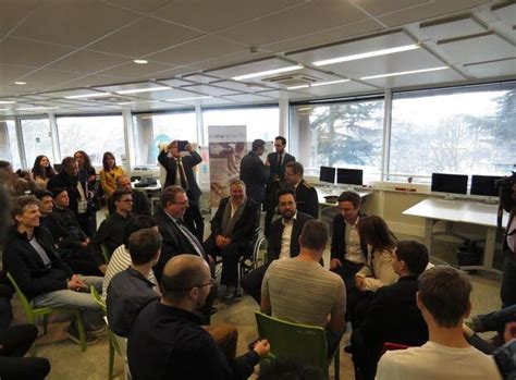 Coding Factory Lécole Qui Bouscule Les Codes De Lapprentissage Le