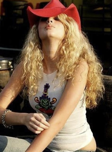 Taylor Swifts Early Eras The Stars Pre Fame Days In Pictures From
