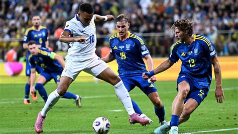 Турнірна таблиця збірної України після матчу з Францією яке місце займають Ребров і Ко у групі