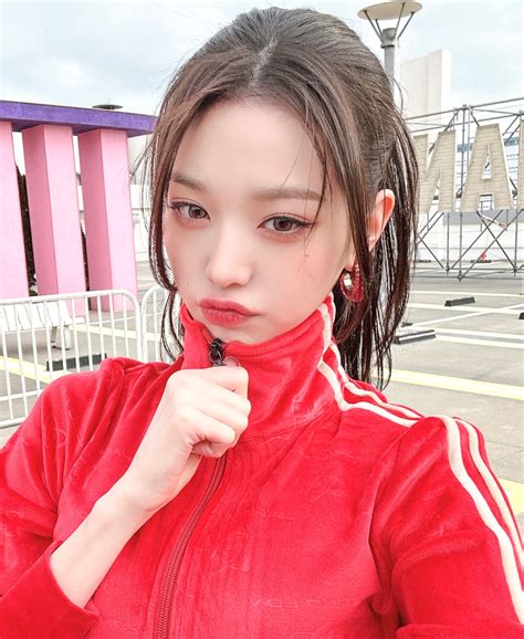 Blip 아이브 리즈 고화질