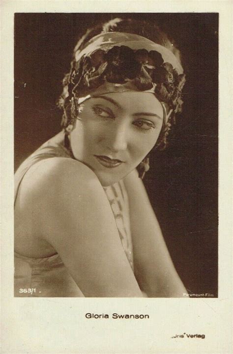 25 Stunning Vintage Postcards Of Gloria Swanson In The 1920s And 1930s