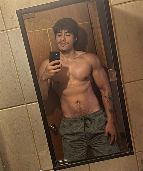 Ripped R Gaymuscleworship