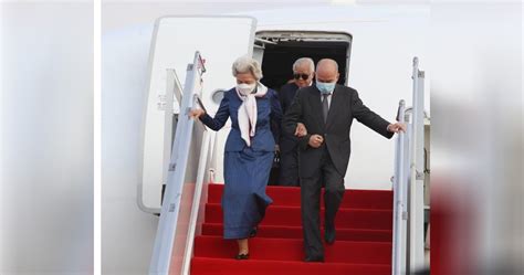 ព្រះករុណា ព្រះមហាក្សត្រ និងសម្ដេចព្រះមហាក្សត្រី