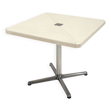 Table Pliable Modèle Plana Blanche Par Giancarlo Piretti Pour Anonima Caste Selency