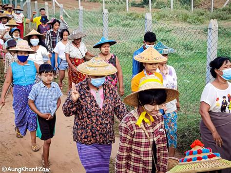 အမျိုးသမီးတွေမပါရင် ဒီတိုက်ပွဲက မအောင်နိုင်ပါဘူး စာသားကိုကိုင်ဆောင်ပြီး ချင်းတွင်းမြစ်အနောက်ဘက