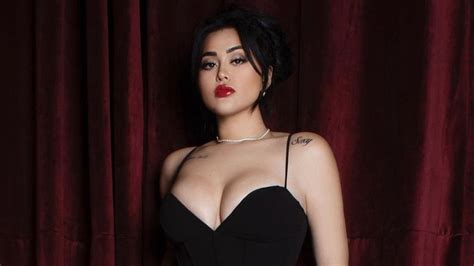 Gomita Perdonó A Su Papá Tras Denunciarlo Por Violencia Pero Aún Teme Por Su Vida Infobae