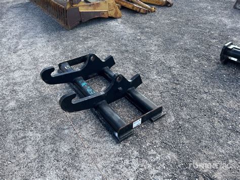 Cat 61 In Telehandler Fork Frame Ritchie Bros Auctioneers Cat 61 In Telehandler Fork Frame Ritchie Bros Auctioneers