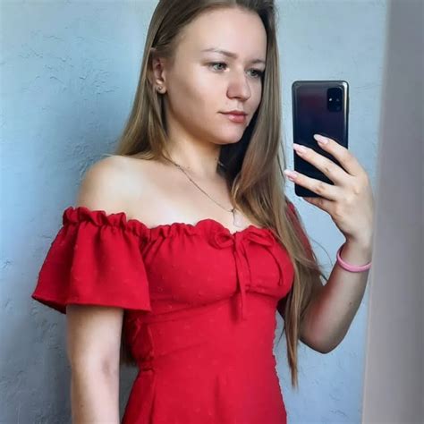 Я маю на увазі що мало часу важко вирватись особисто я ще й втомлююсь настільки що єдине що