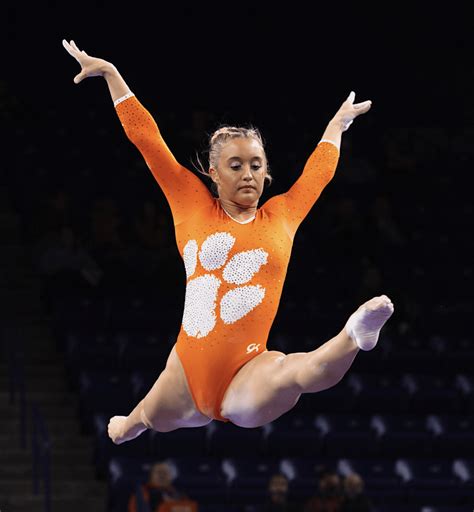 Hot Gymnasts Hottest Female Athletes