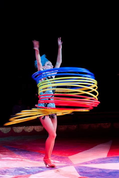 Hula Hoop Dancer Editorial Photo Image Of Performance 11404881