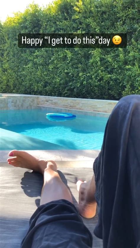 Kearran Giovanni Feet