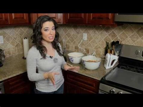 How To Make Ginger Bread Cookies Cara Di Falco Caras Cucina