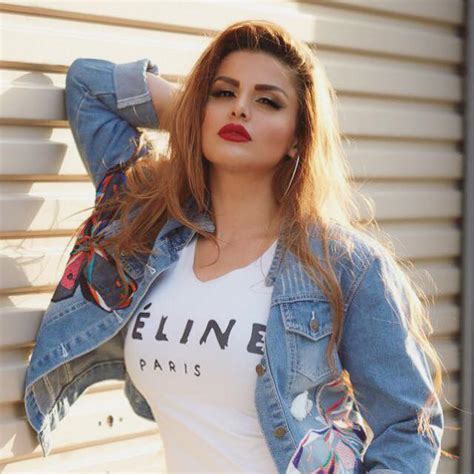 بیوگرافی سحر مقدس خواننده زن ایرانی و عکس های او و همسرش