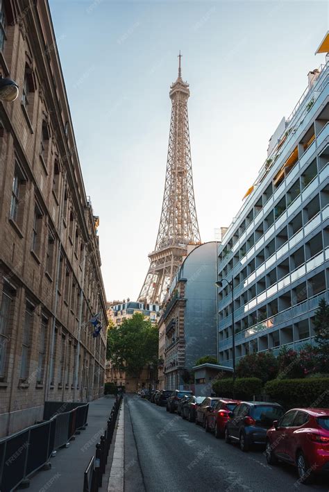 Premium Photo Parisian Street View Of Eiffel Tower At Sunset
