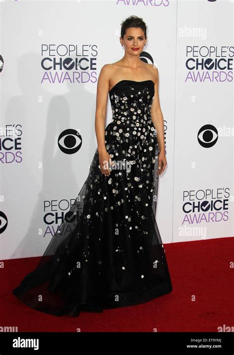 The 41st Annual Peoples Choice Awards Arrivals Featuring Stana