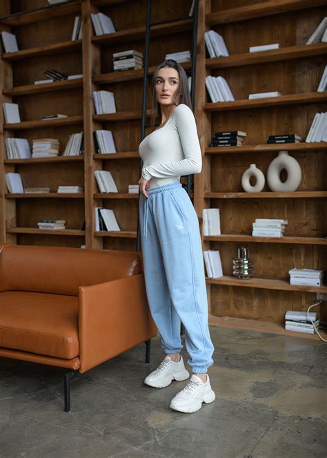 Спортивні штани жіночі Staff Ou Logo Light Blue блакитні молодіжні бавовняні з логотипом ціна