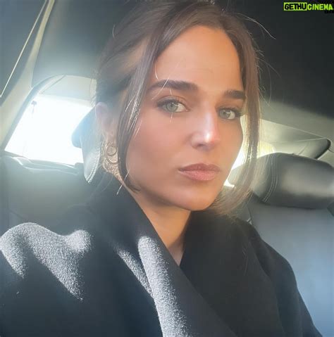 Stephanie Nur Wiki Biography Age Gallery Spouse And More