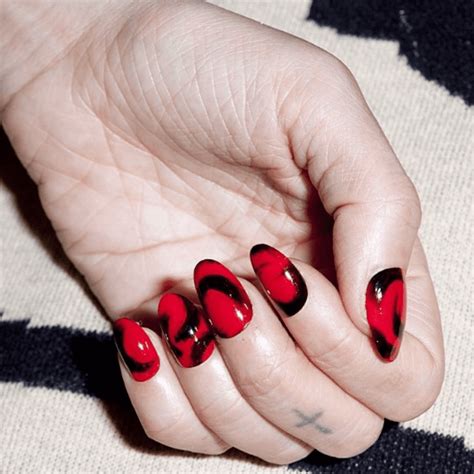 Red Black Nail Polish Designs