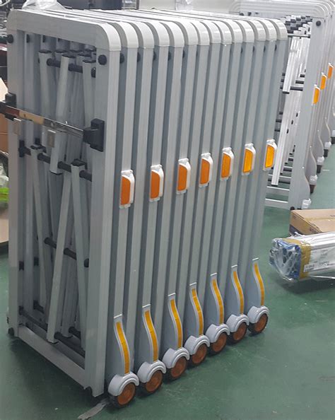 알루미늄 자바라900mm~1200mm 위너기술 인력 및 차량통제시스템 소프트웨어 개발 산업용품 안전용품 생활