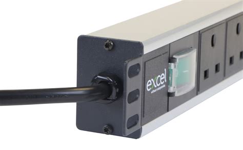 Excel UK Socket Horizontal PDU 16A Plug Comms Express