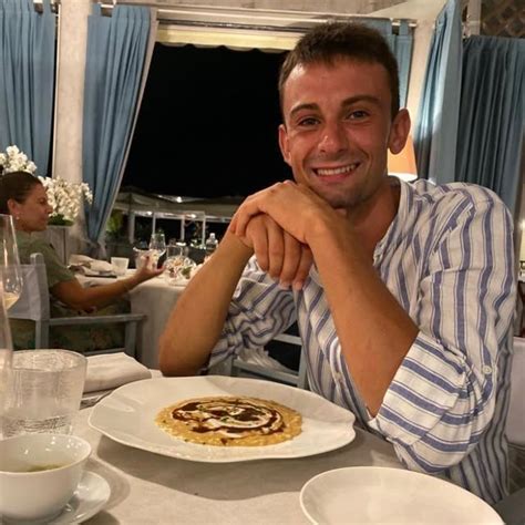 Nicola Saletti Nicola Saletti • Threads Say More