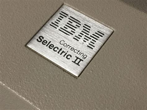 Working Ibm Selectric Ii Self Correcting Typewriter Working Ibm Selectric Ii Self Correcting Typewriter