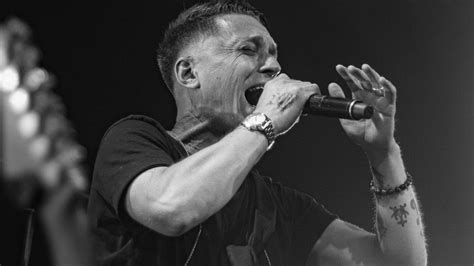 Найкраща психологічна підримка у новій пісні від АСАФАТОv Читайте на Ukr Net