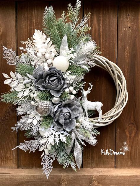 Пин на доске Natal Рождественские венки своими руками Рождественские цветочные композиции