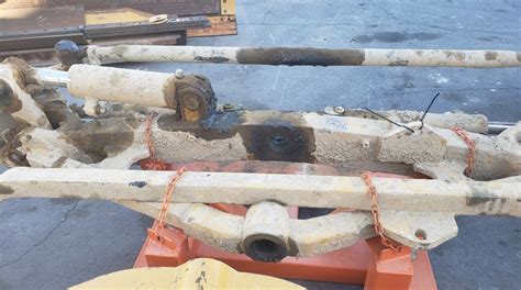 Caterpillar 16m Grader Front Axle Repair And Rebuilding Motor Mission Machine And Radiator
