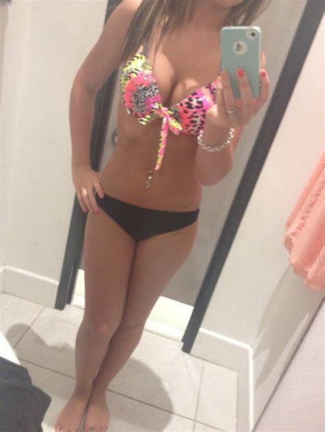 Follow The Hottest Sexting Pics Sext Pic