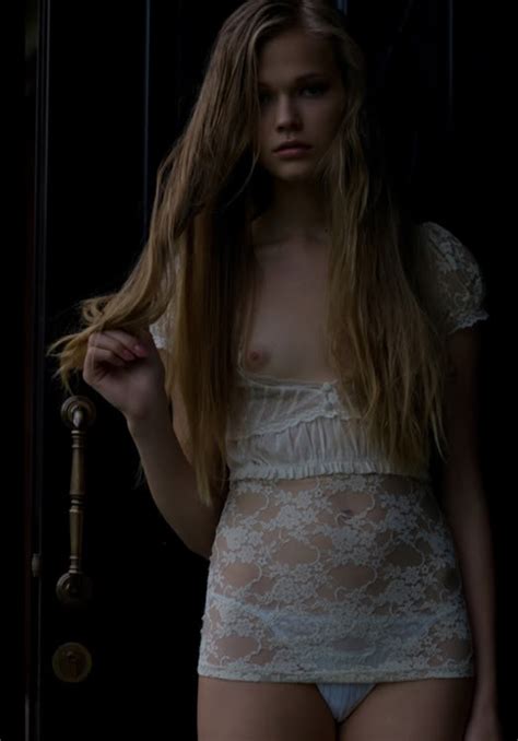 Naked Vita Sidorkina Added By Useruser