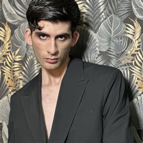 Oskar Hernandez Monroe Models