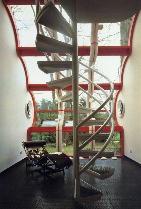 Zonkout Stanley Tigerman “…takes A Bite Out Of Keck”