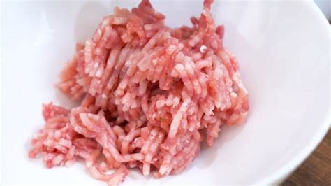 Сочные пельмени из говяжьего и свиного фарша в домашних условиях