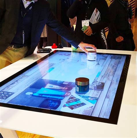 Uhd Multitouch Table With Object Recognition Nexus