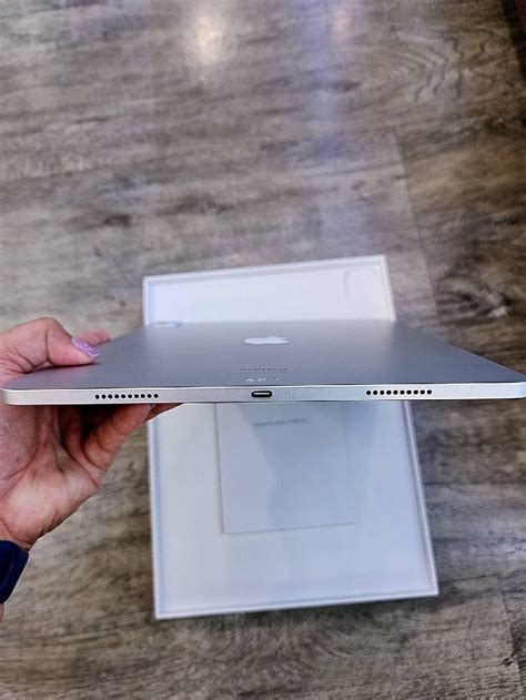 iPad Pro M2 256GB/WiFi โมเดล : TH สุขภาพแบต : 100% สภาพเครื่อง : 100% ...