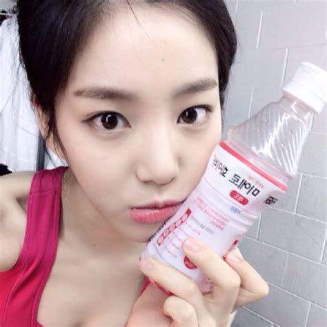 견미리딸 이유비 몸매 움짤 사진모음 네이버 블로그