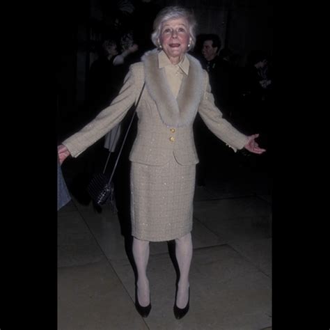 Barbara Billingsley En Maillot De Bain