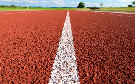 track workouts to improve your speed strength and endurance