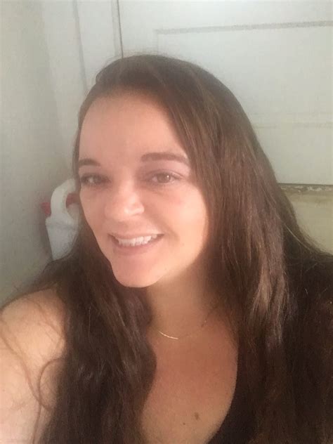 sarah schneider medium