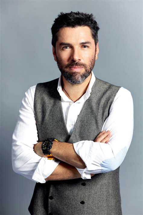 Vocea Jurnal De Poveste Alex Dima „luați Aminte La Ce Vă Spun Vocea Noastră Contează