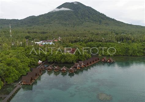 Wisata Tanjung Rappa Pelangi Di Halmahera Barat Antara Foto