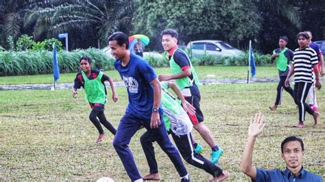 Politik Ni Lebih Kurang Bola Sepak Je Baddrol Bakhtiar
