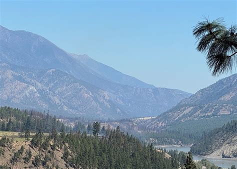 Fire Again Threatens Lytton Bc One Of Hundreds Of Blazes Across Canada