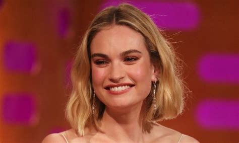Lily James Pulls Out Of Graham Norton Show Appearance Lily James Short Hair Styles Bob