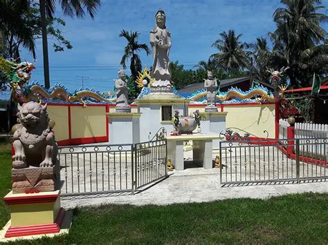 Wat Phanat Nikhom Wat Bang Niang Khao Lak Center